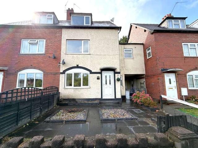 4 Bedroom Semi Detached House