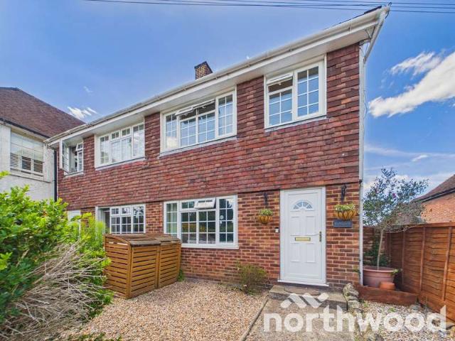 4 Bedroom Semi Detached House