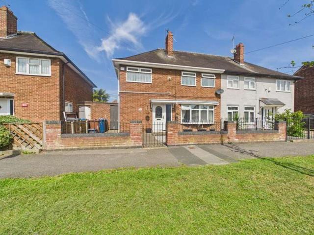 4 Bedroom Semi Detached House