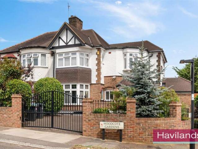 4 Bedroom Semi Detached House