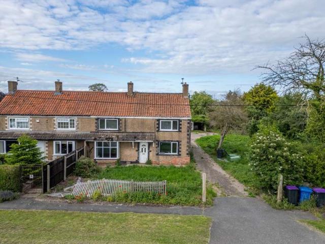 4 Bedroom Semi Detached House