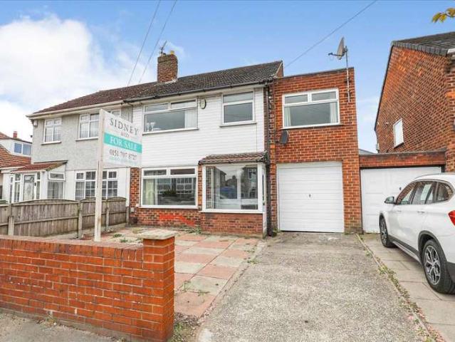 4 Bedroom Semi Detached House
