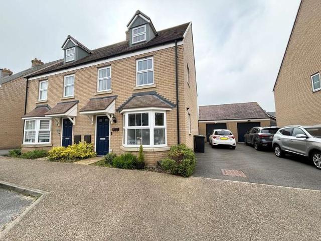 4 Bedroom Semi Detached House