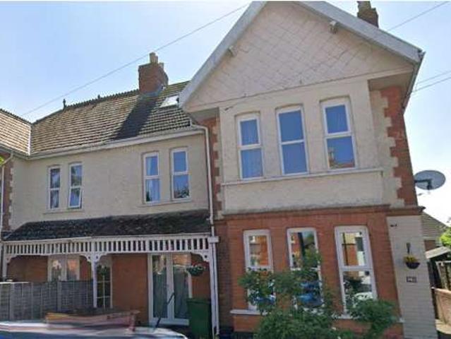 4 Bedroom Semi Detached House