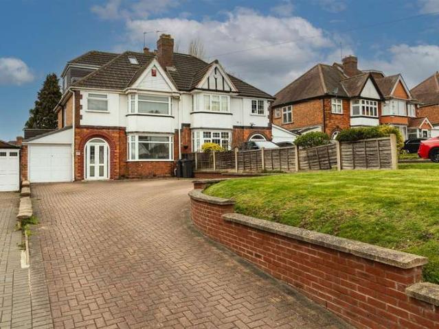 4 Bedroom Semi Detached House