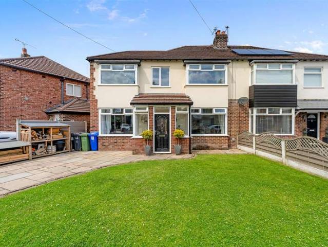 4 Bedroom Semi Detached House