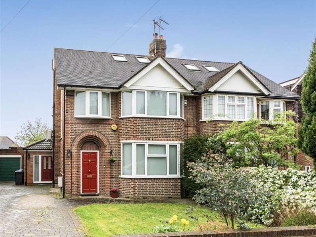 4 Bedroom Semi Detached House