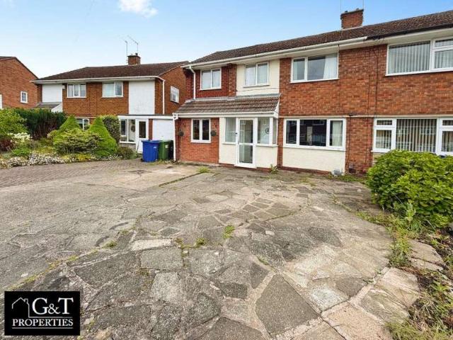 4 Bedroom Semi Detached House