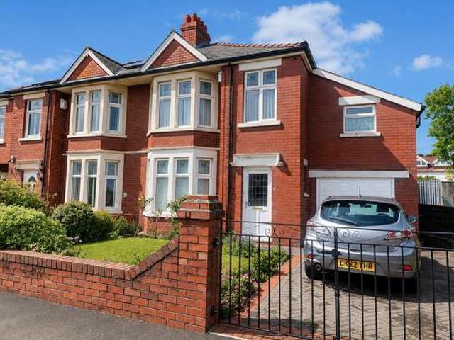 4 Bedroom Semi Detached House