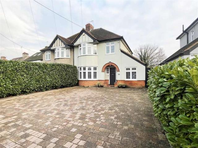4 Bedroom Semi Detached House
