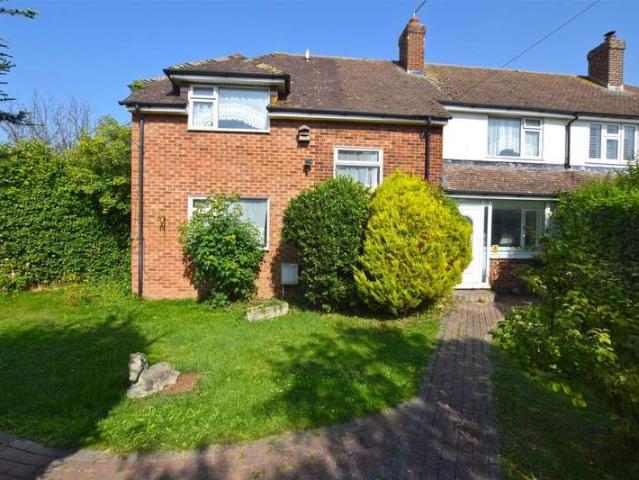 4 Bedroom Semi Detached House