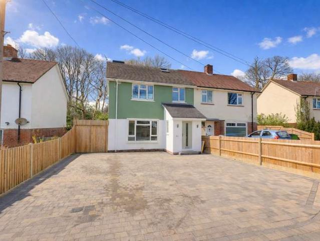 4 Bedroom Semi Detached House