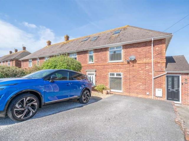 4 Bedroom Semi Detached House