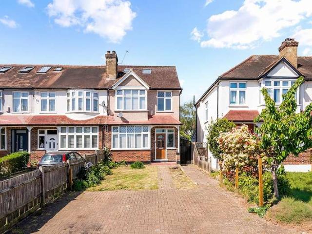 4 Bedroom Semi Detached House