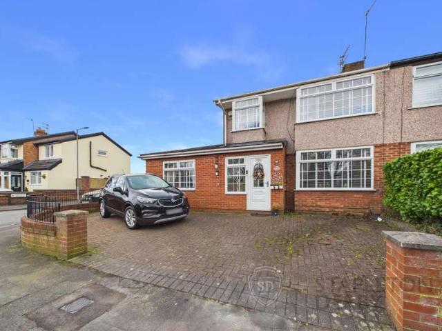 4 Bedroom Semi Detached House