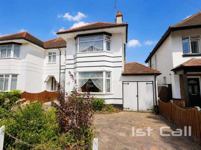4 Bedroom Semi Detached House