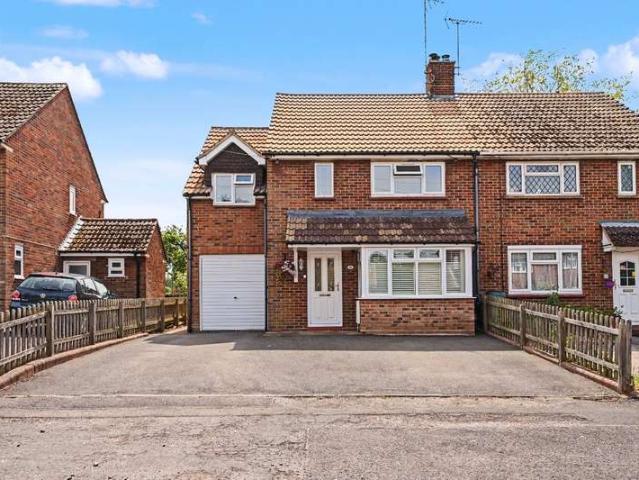 4 Bedroom Semi Detached House