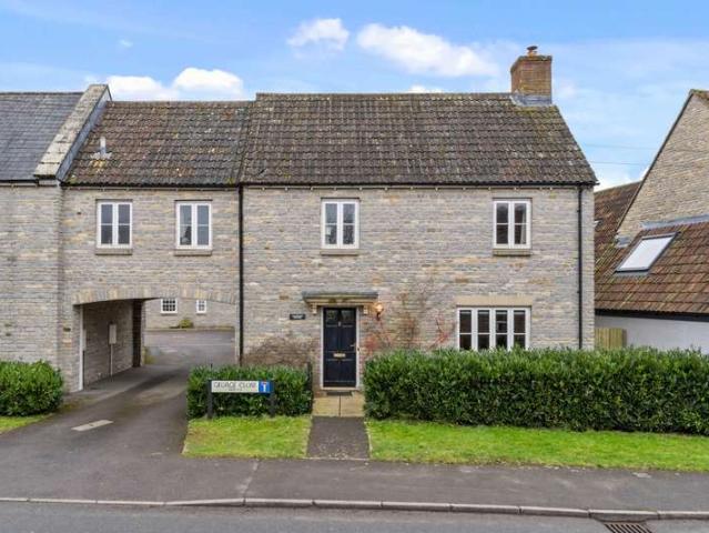 4 Bedroom Semi Detached House