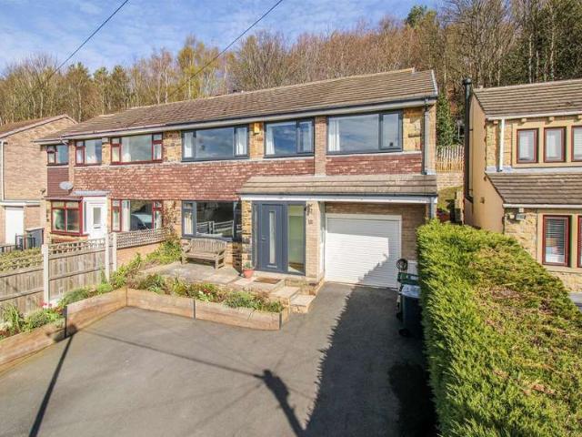 4 Bedroom Semi Detached House