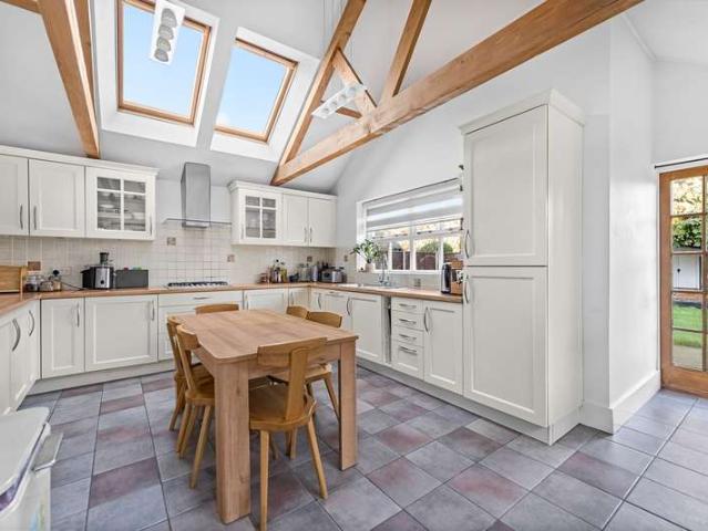 4 Bedroom Semi Detached House