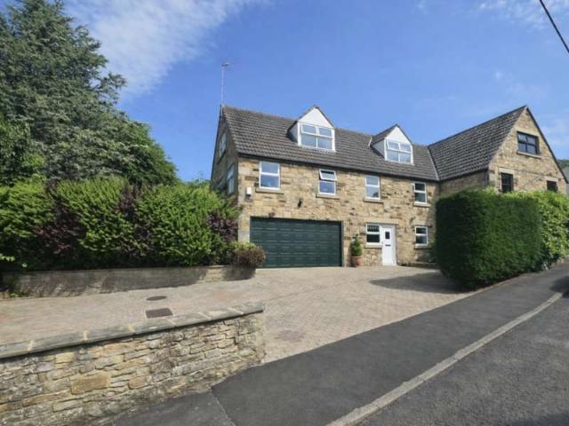 4 Bedroom Semi Detached House