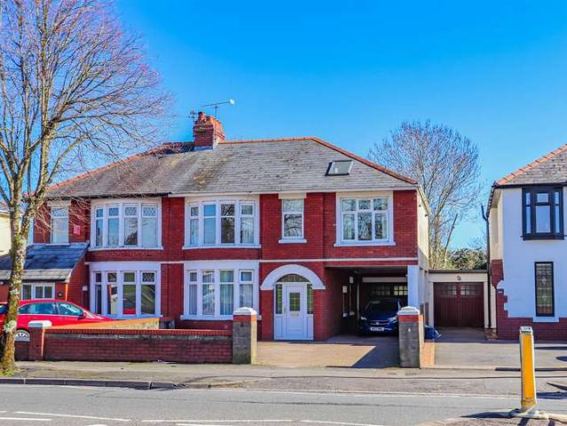 4 Bedroom Semi Detached House