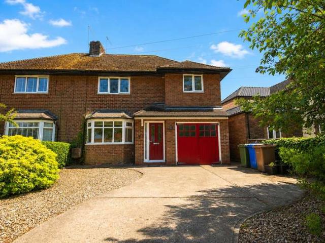 4 Bedroom Semi Detached House