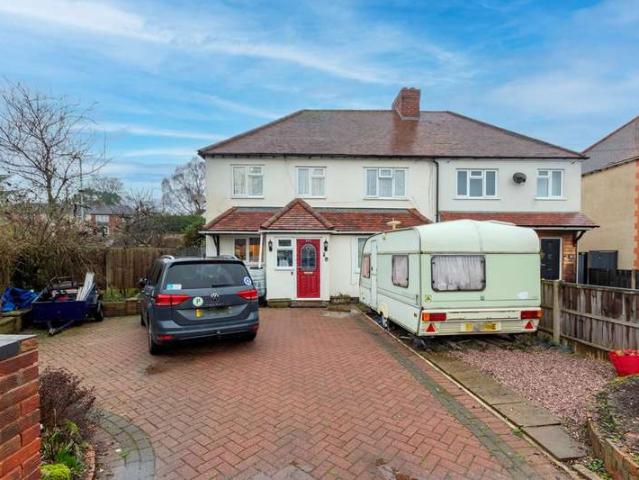 4 Bedroom Semi Detached House