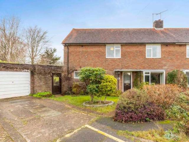 4 Bedroom Semi Detached House