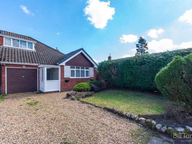 4 Bedroom Semi Detached House