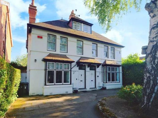 4 Bedroom Semi Detached House