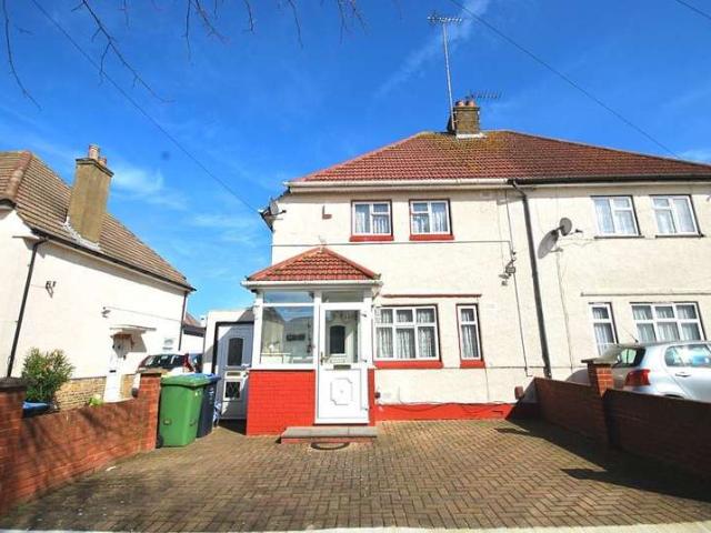 4 Bedroom Semi Detached House