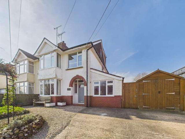 4 Bedroom Semi Detached House