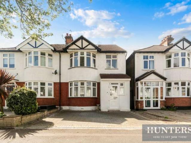 4 Bedroom Semi Detached House