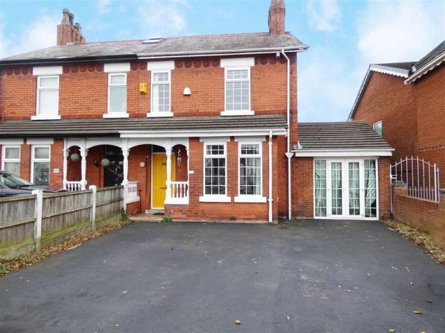 4 Bedroom Semi Detached House