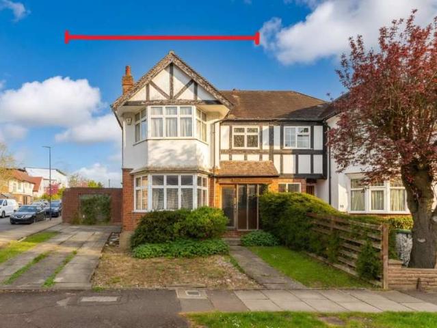 4 Bedroom Semi Detached House
