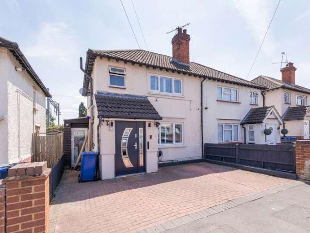 4 Bedroom Semi Detached House