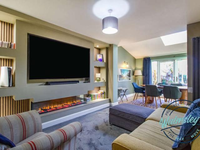 4 Bedroom Semi Detached House