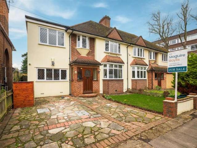 4 Bedroom Semi Detached House