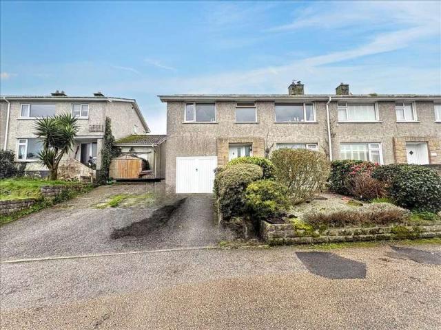 4 Bedroom Semi Detached House