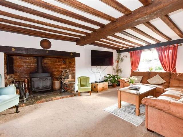 4 Bedroom Semi Detached House