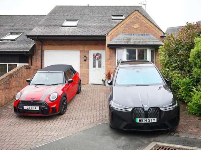 4 Bedroom Semi Detached House