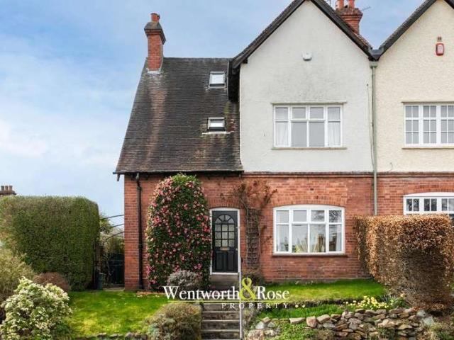 4 Bedroom Semi Detached House