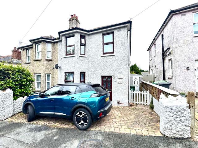 4 Bedroom Semi Detached House