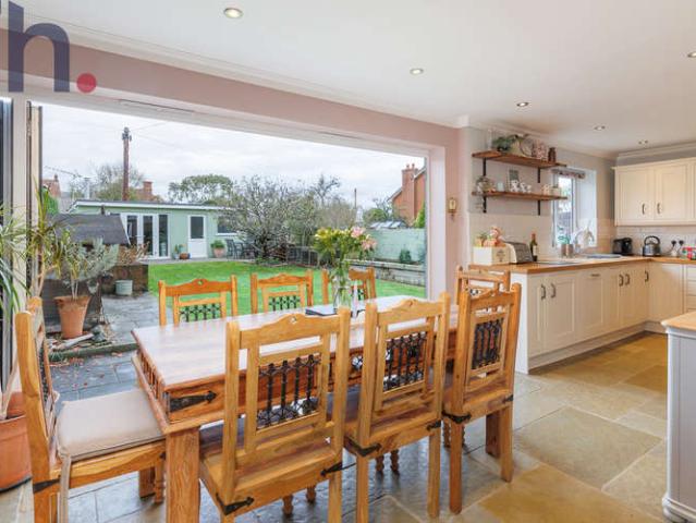 4 Bedroom Semi Detached House