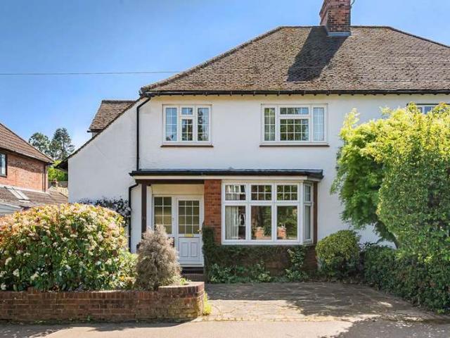 4 Bedroom Semi Detached House