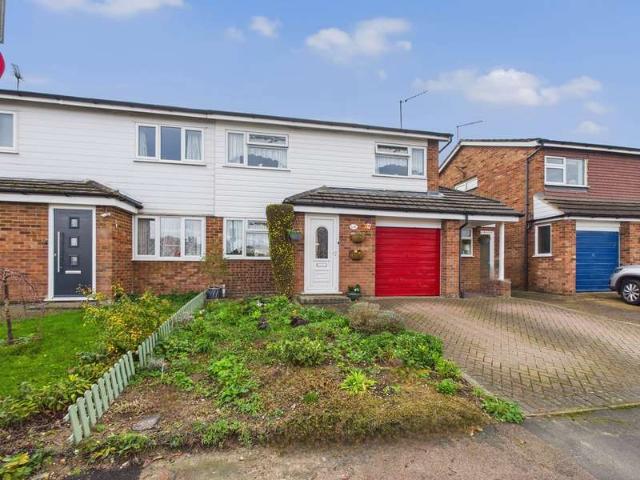 4 Bedroom Semi Detached House