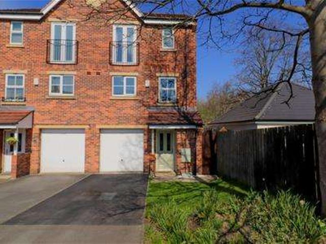 4 Bedroom Semi Detached House