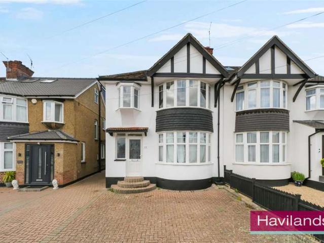 4 Bedroom Semi Detached House