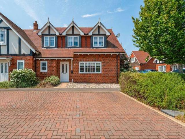 4 Bedroom Semi Detached House